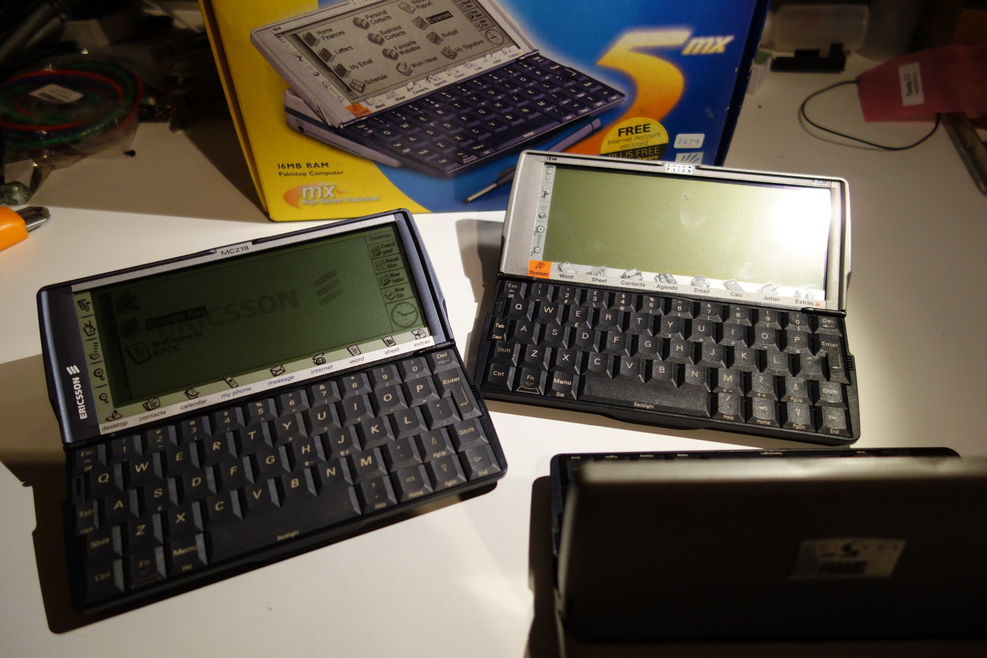 Resurrecting a Psion Series 5 PDA – OSH Park