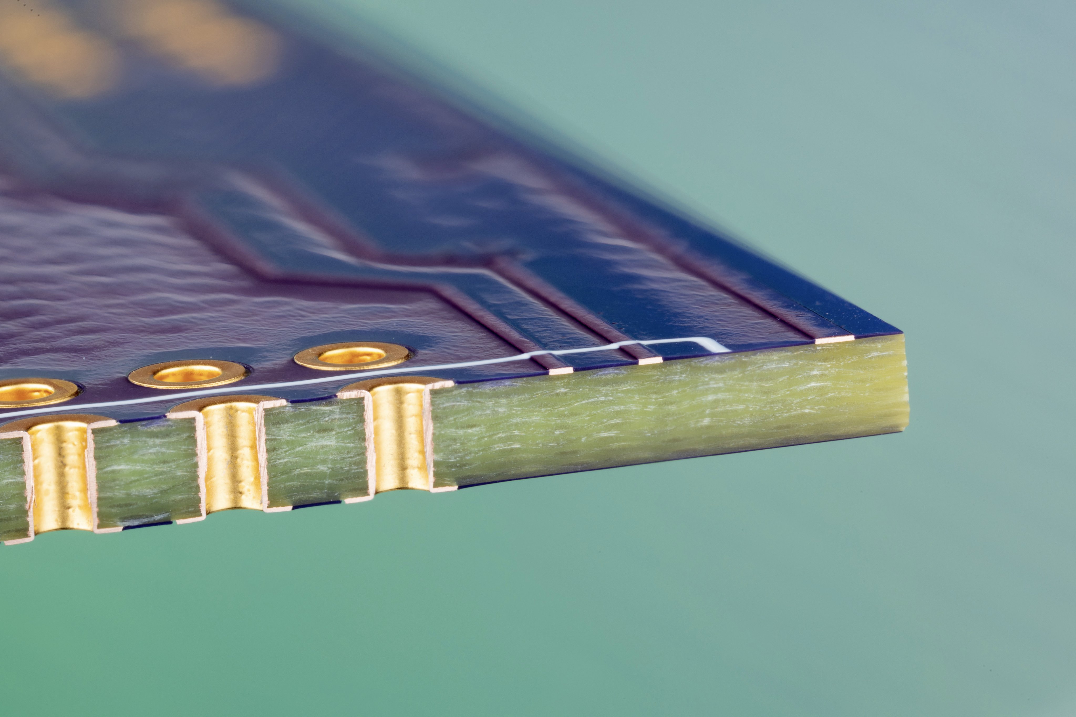 Cross-section of a purple PCB – OSH Park